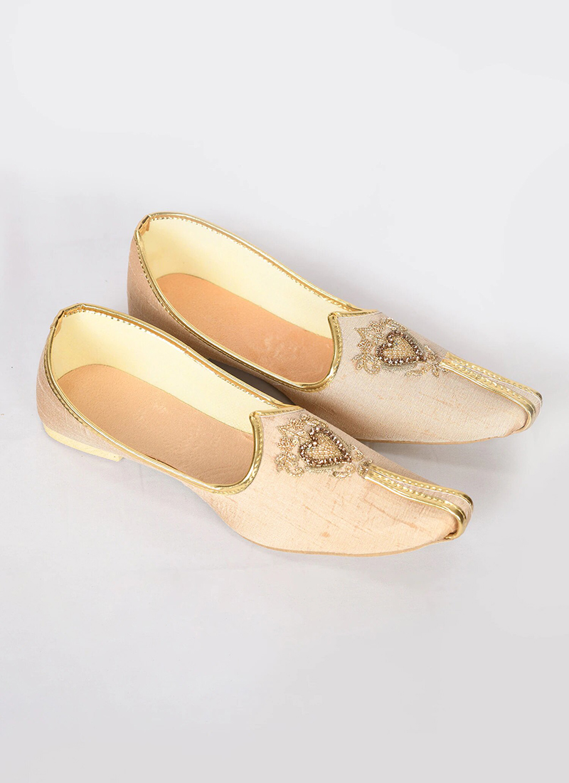 Indian Mens Ethnic Footwear | Jutti | Mens Traditional Shoes