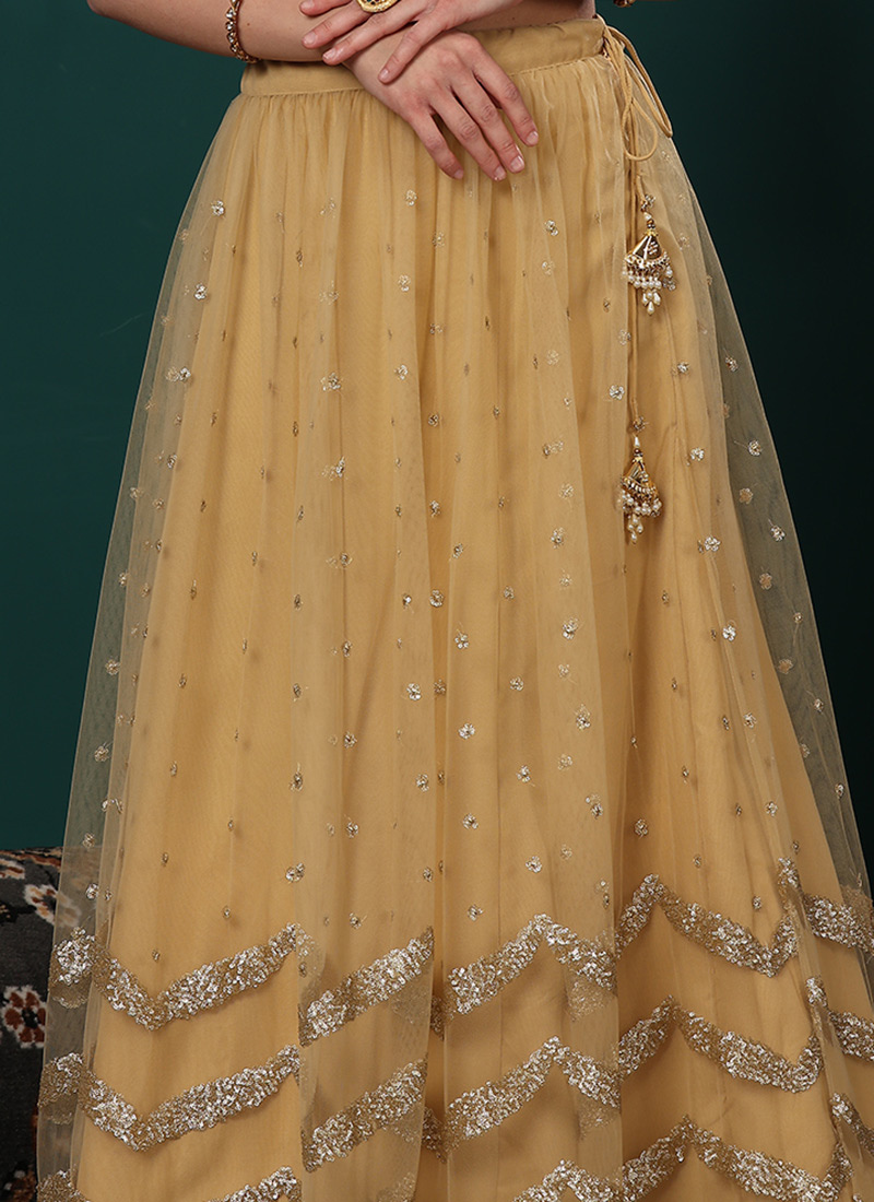 Buy Mehendi Outfits - Indian Best Mehendi Dress Collections Online