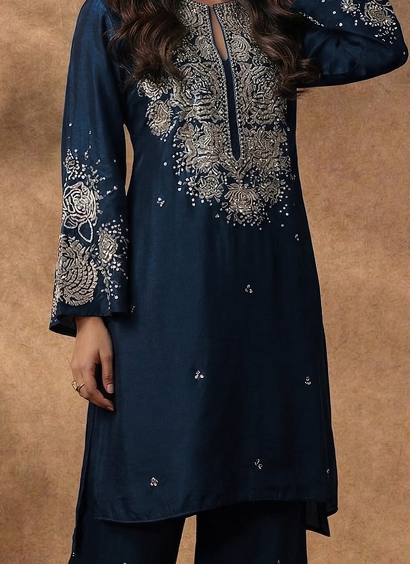 Buy Indo Western Dresses For women Online | Cbazaar