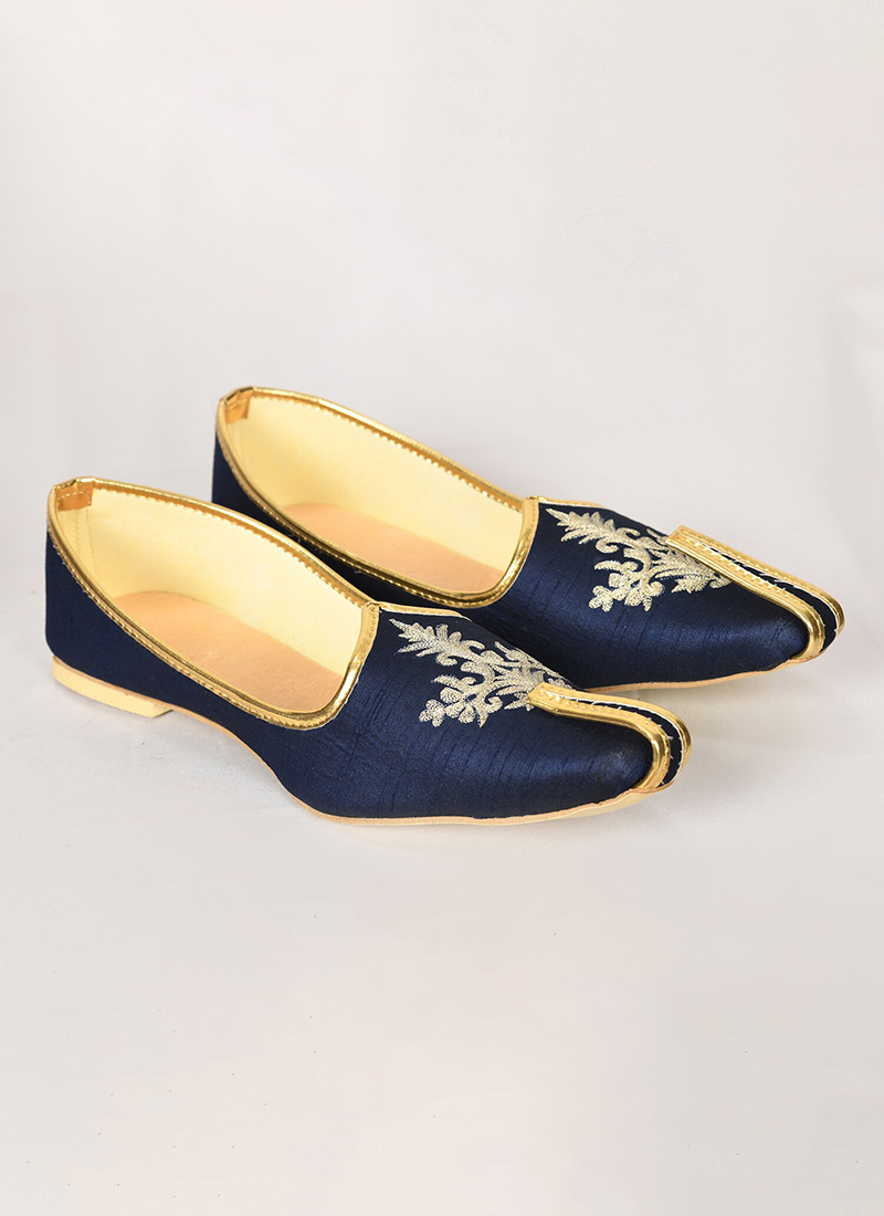 Indian Mens Ethnic Footwear | Jutti | Mens Traditional Shoes