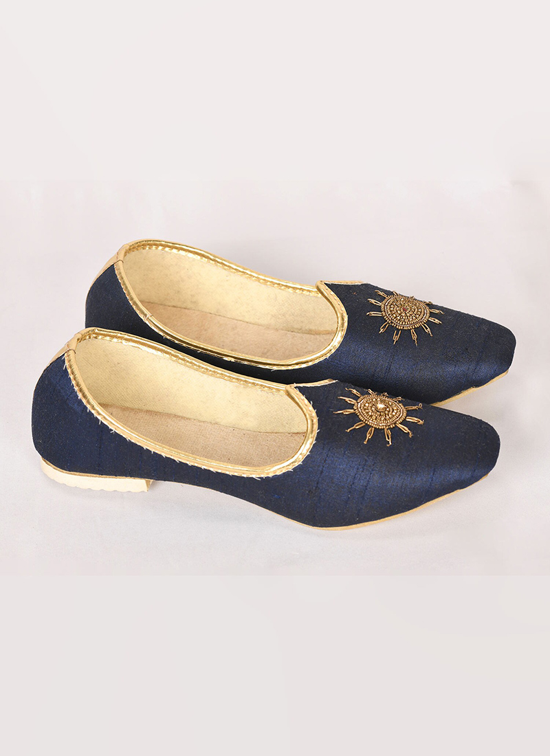 Indian Mens Ethnic Footwear | Jutti | Mens Traditional Shoes