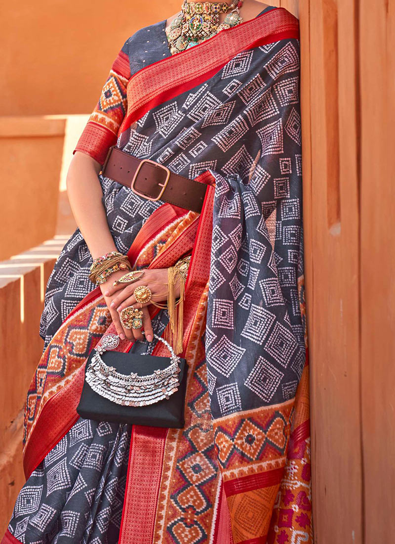 Purchase Patola sarees Online | Shop Patola Sarees Collection