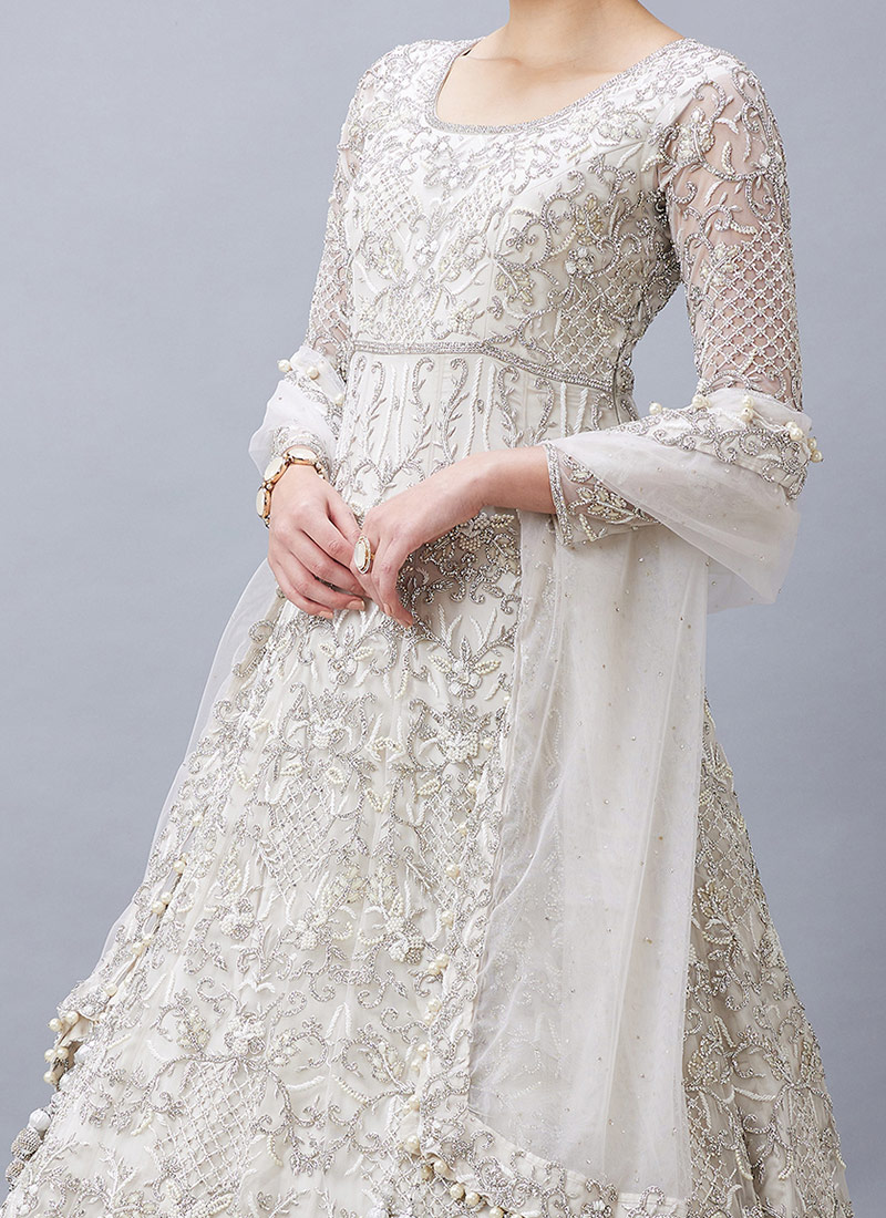 Latest Indian Wedding Dresses For Brides Sister