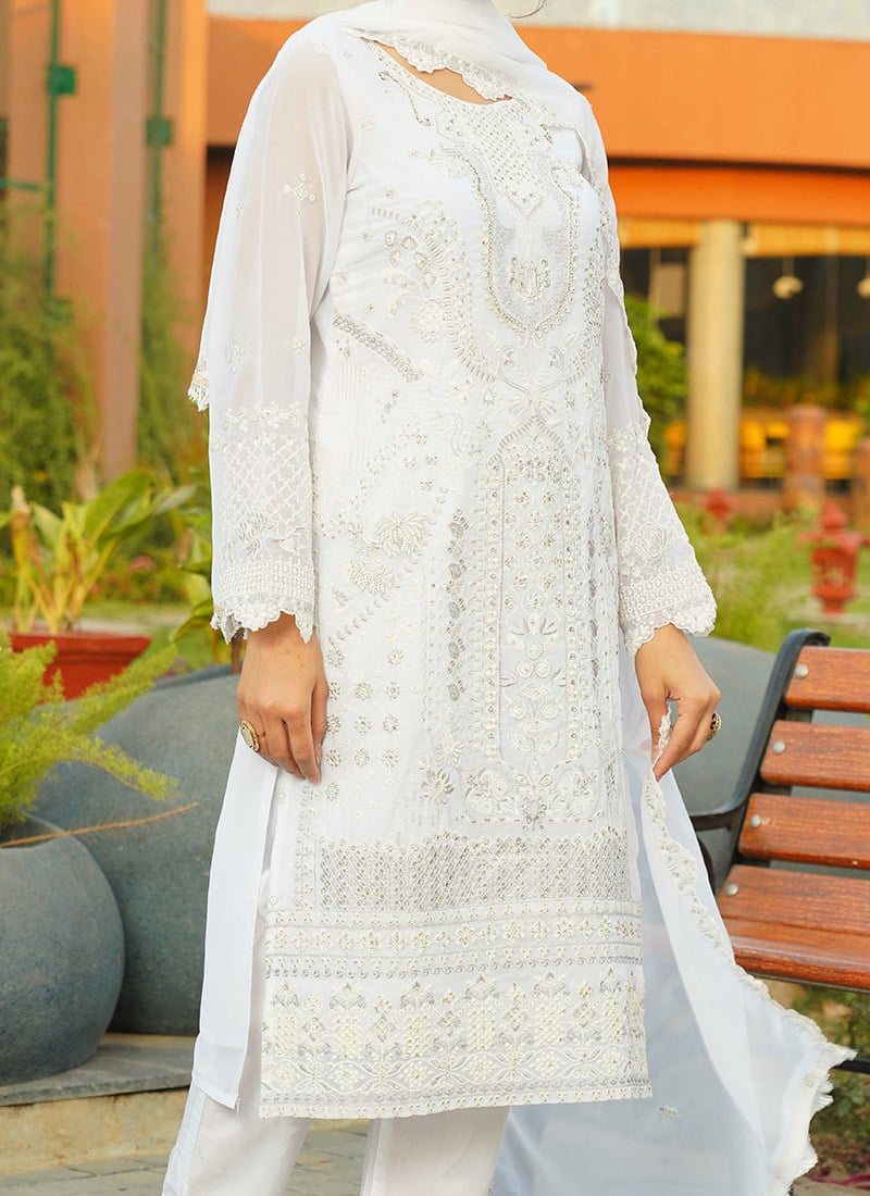 Shop Latest White Salwar Kameez Designs Online At Cbazaar
