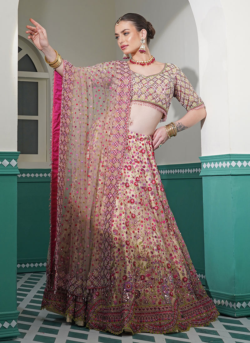 Buy Designer Wedding Lehenga Online in USA Online - Cbazaar
