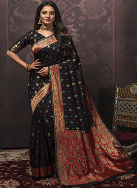 Black Sarees: Latest Black Sarees Designs For Women