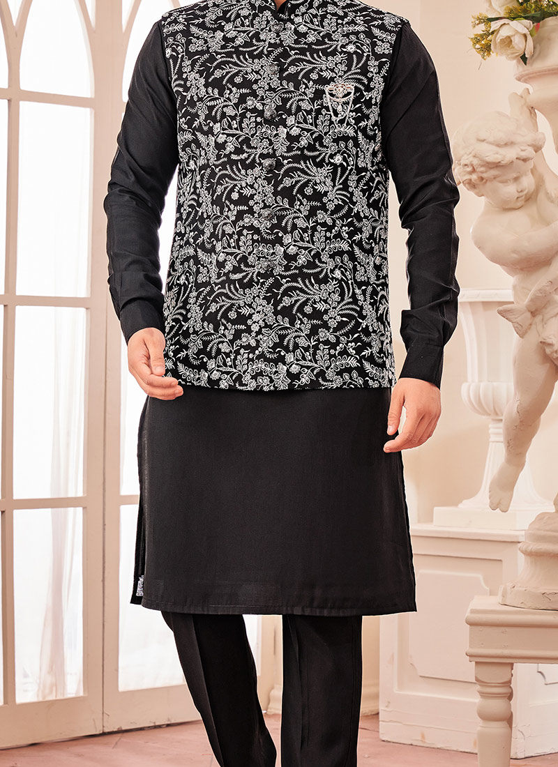 Buy Black Silk Embroidered Bandi Set Festive Wear Online at Best Price ...