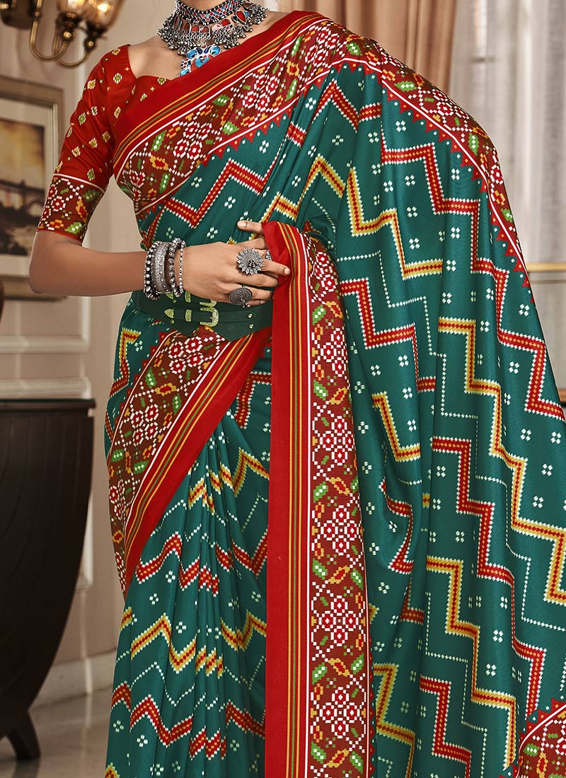 Purchase Patola sarees Online | Shop Patola Sarees Collection