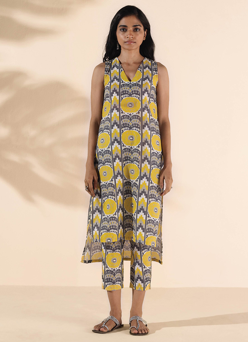 Latest Printed Kurta Sets For Women | Buy Printed Kurta Sets Designs