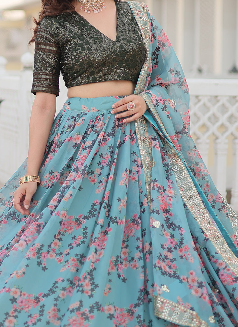 Buy Indian Ethnic Wear Chic Indian Ethnic Wear | Online Chic Clothes ...