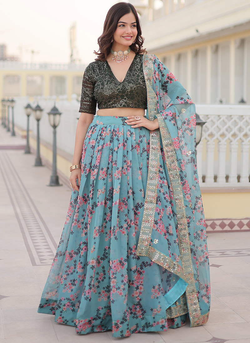 Buy Indian Ethnic Wear Chic Indian Ethnic Wear | Online Chic Clothes ...