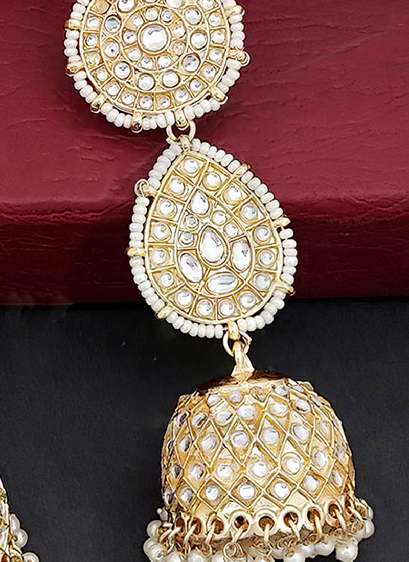 Shop Latest Designs Earrings Collection -Cbazaar