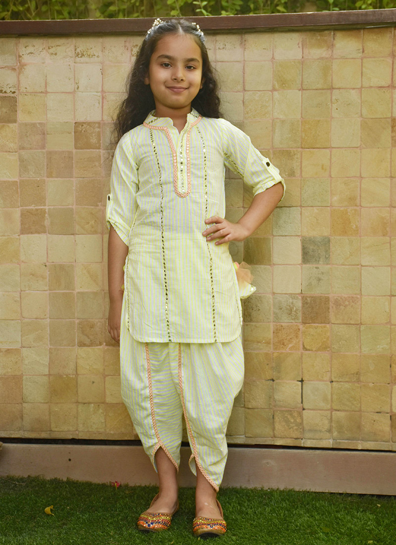 Shop Exquisite Blended Cotton Printed Kids Girls Kurta Straight Pant ...