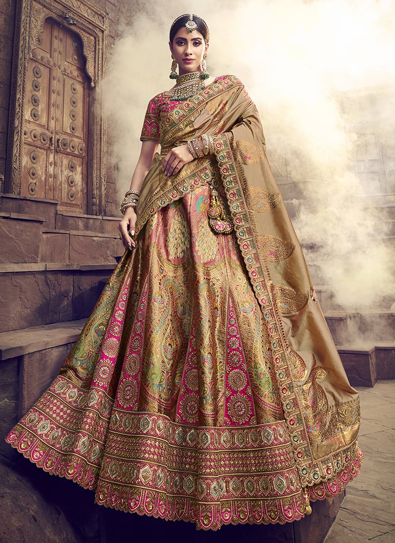 Buy Indian Wedding Lehenga Choli Online at Cbazaar