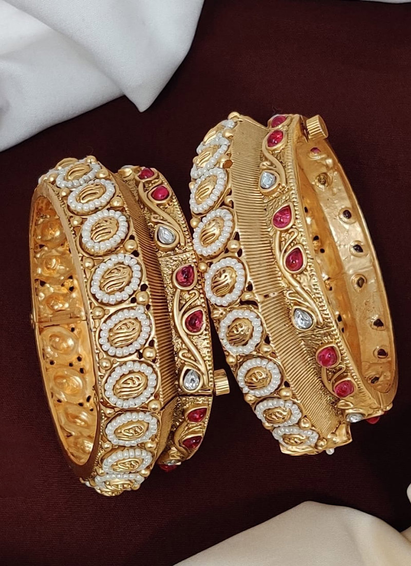 Shop Gold Brass Rajwadi Style Kundan Bangels Online at Best Price | Cbazaar