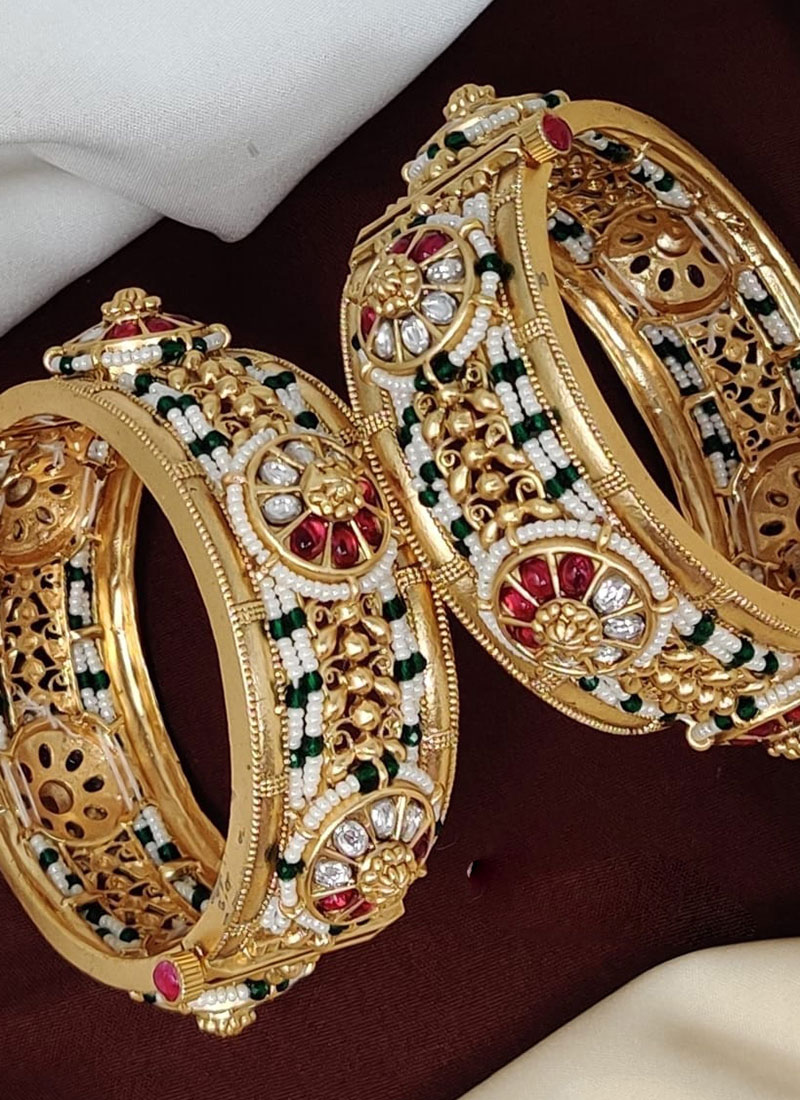 Shop Gold Brass Rajwadi Style Kundan Bangels Online at Best Price | Cbazaar