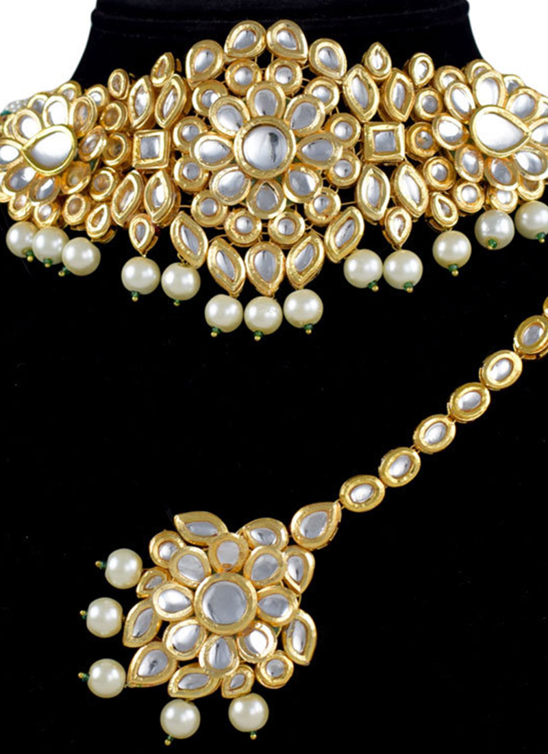 Choker for Women - buy Choker from in Jewellery collection online