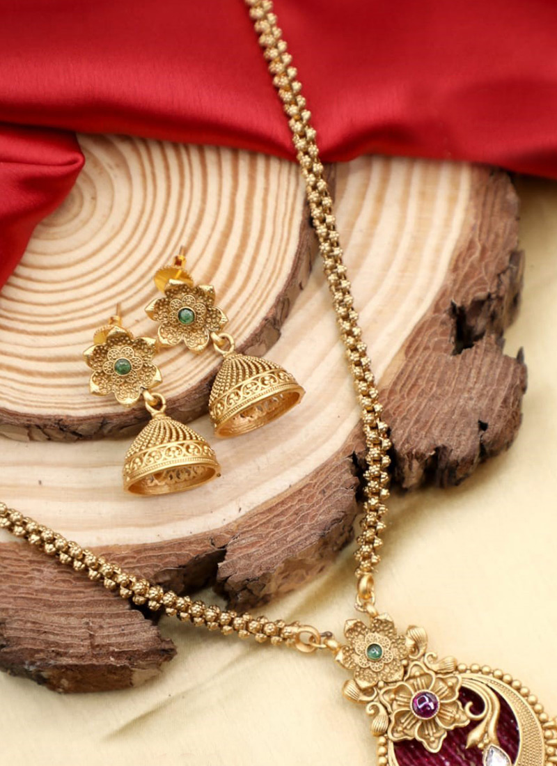 Shop Latest Designer Pendant Sets Online Collection at Cbazaar