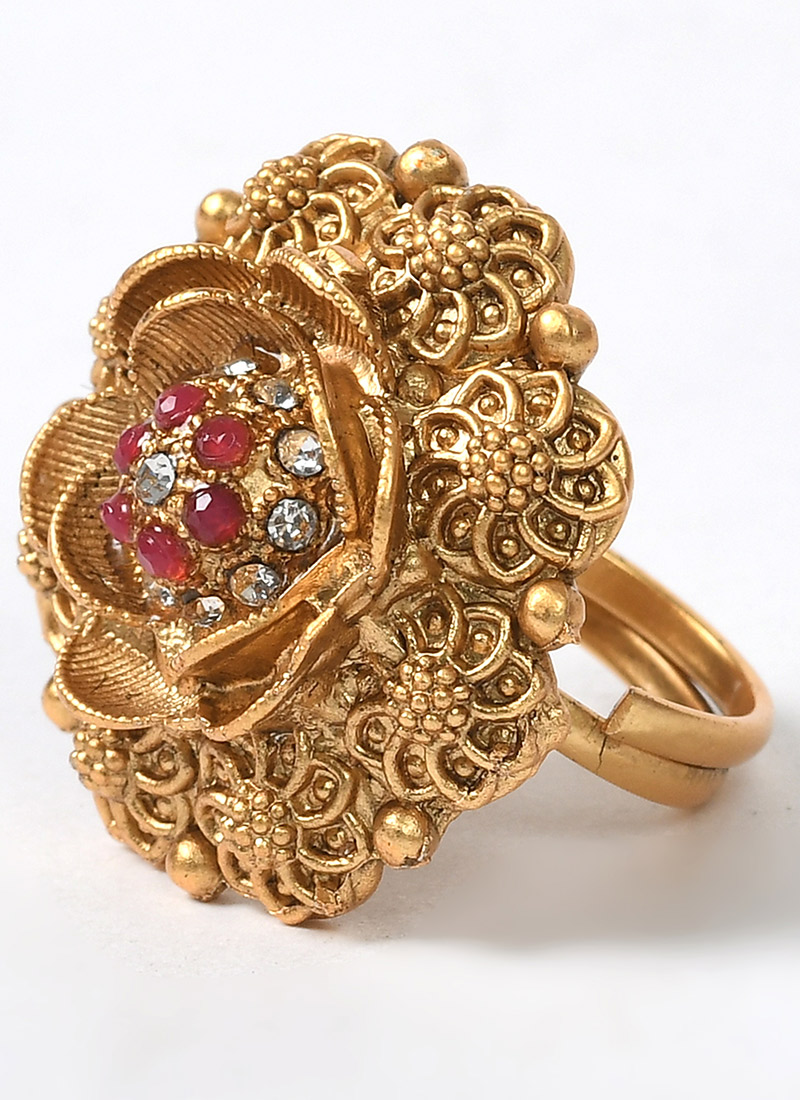 Cbazaar Ring Collection: Timeless Elegance & Style