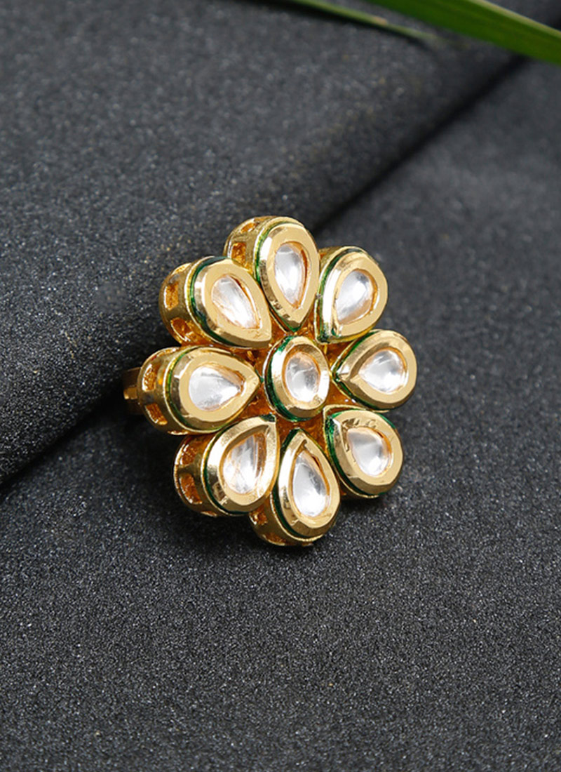 Glam Up Your Hands: Stunning Hand Jewellery Collection