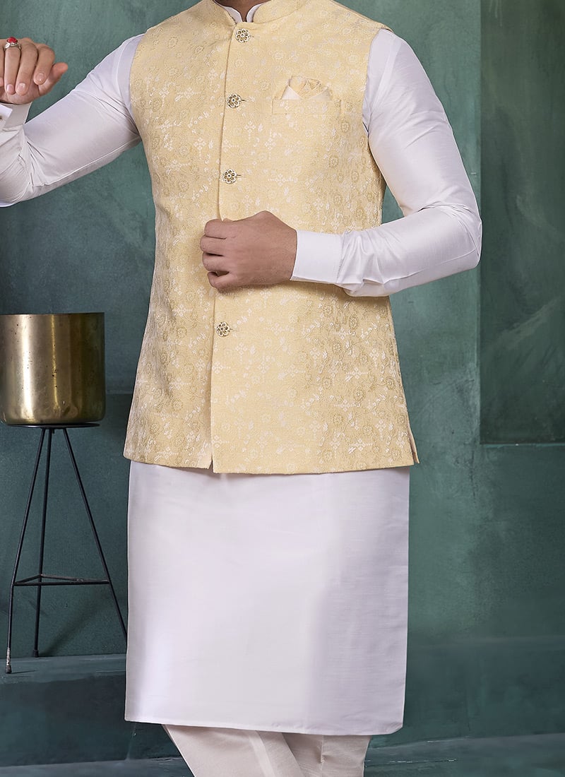 Shop Jacquard Bandi Set Off White Banarasi Silk Festive Wear Online at ...
