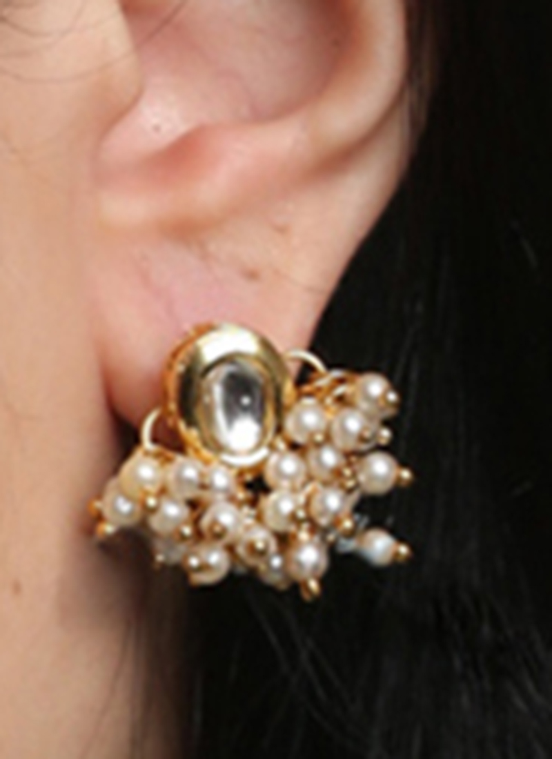 Shop Trendy Stud Earrings Collection at Cbazaar
