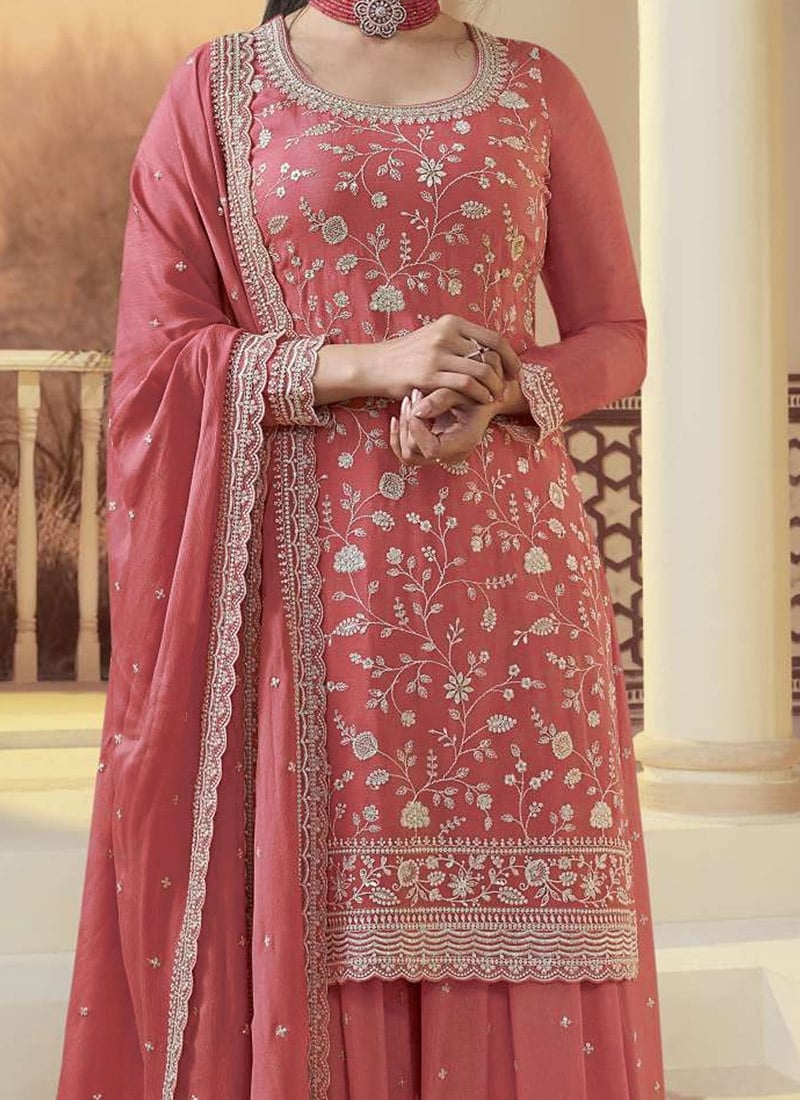 Pakistani Suits - Latest Pakistani Salwar Kameez Suits Online