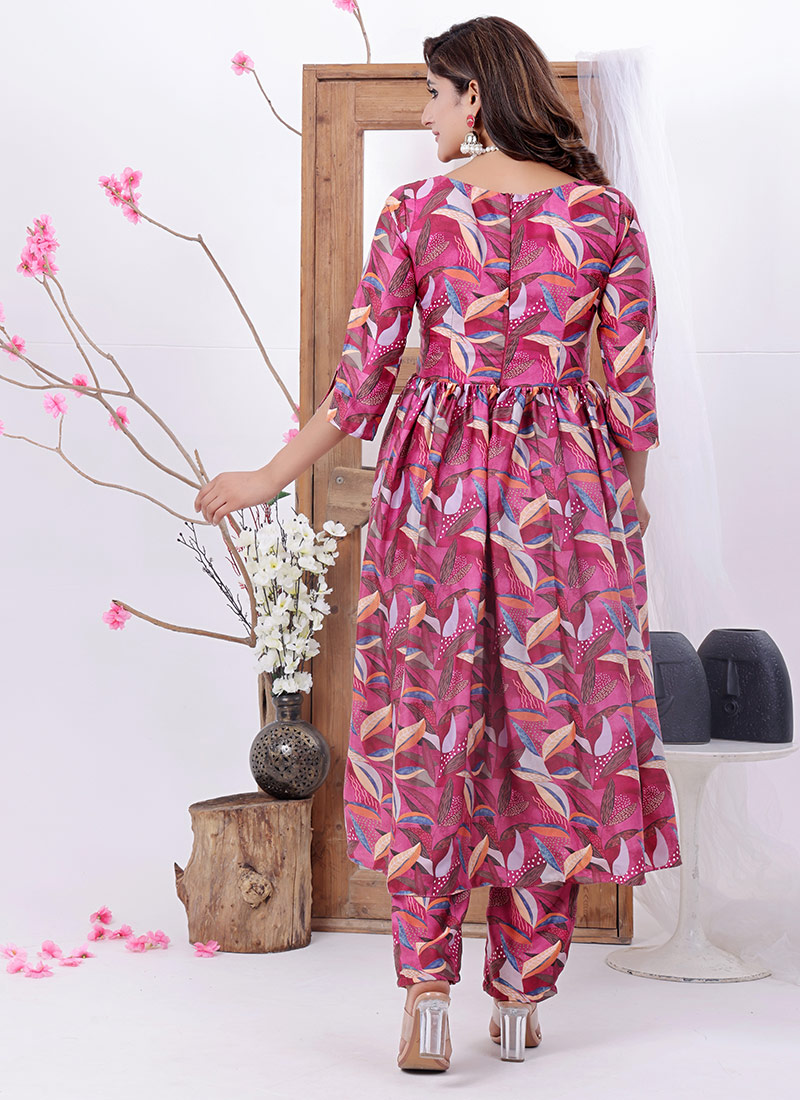 Holi Festival Traditional Dresses: Buy Holi Special Dress For Women