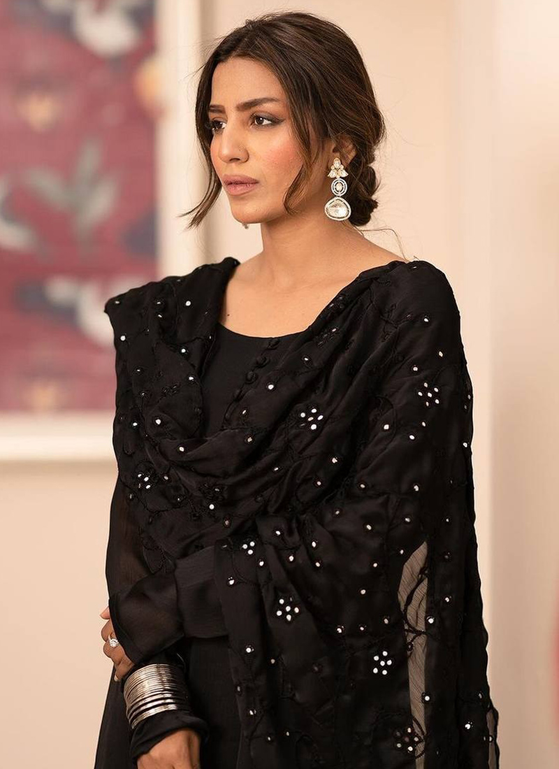 Latest Black Salwars: Buy Black Salwar Kameez Designs For Women