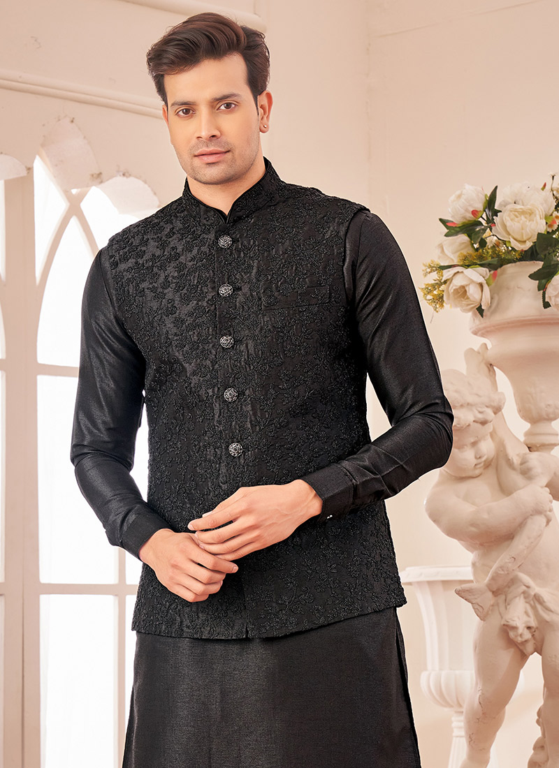 Shop Black Silk Embroidered Bandi Set Festive Wear in India - Cbazaar