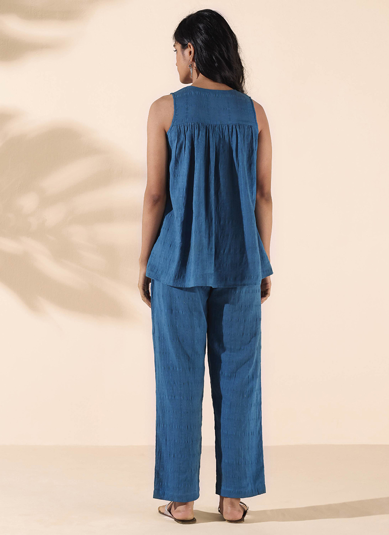 Shop online for Indo Western New arrivals items in Indian ethnic clothing at Cbazaar