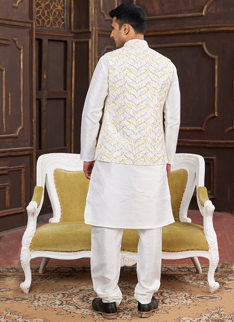 Buy Traditional Bandi Set For Men Online In India - Cbazaar