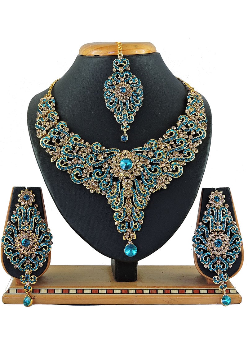 Necklace Set : Shop Exquisite Necklace Designs For Women -Cbazaar