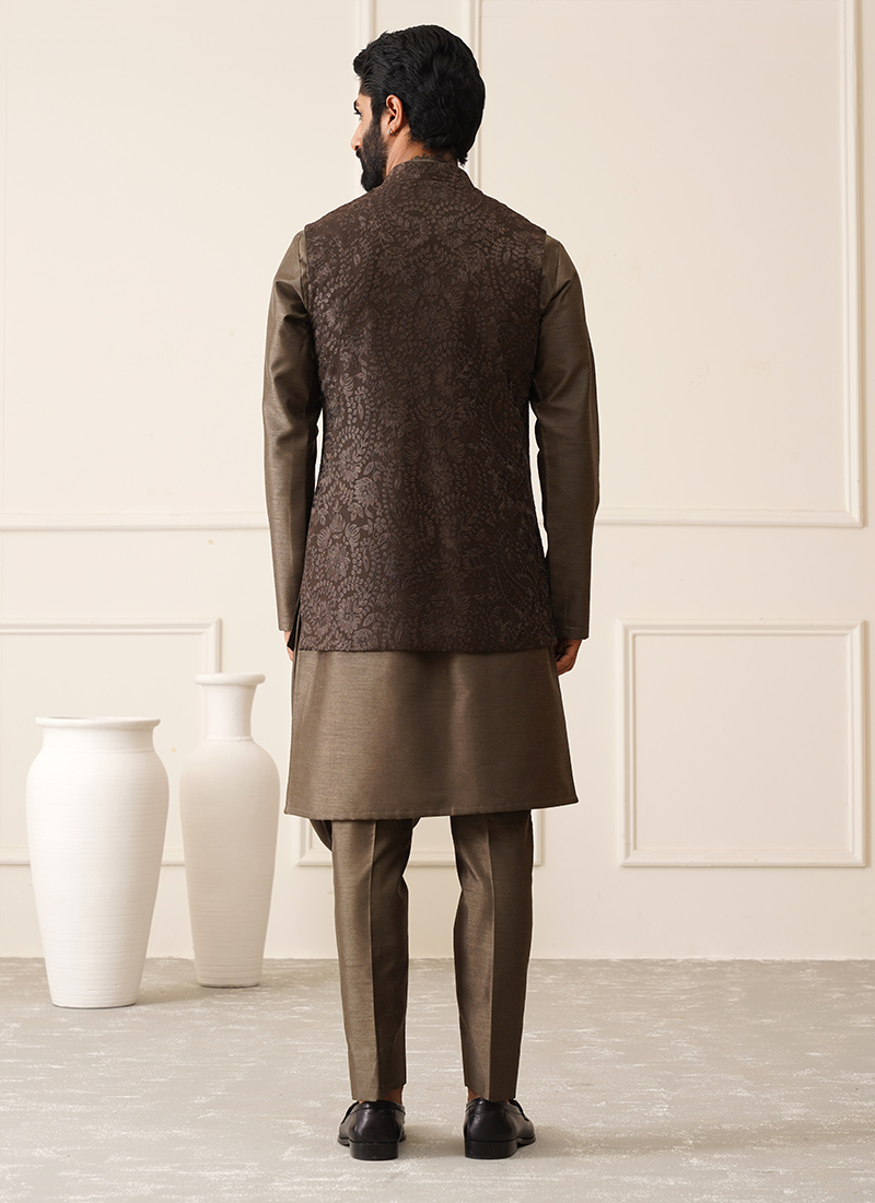 Buy Indian Ethnic Wear Chic Indian Ethnic Wear | Online Chic Clothes ...