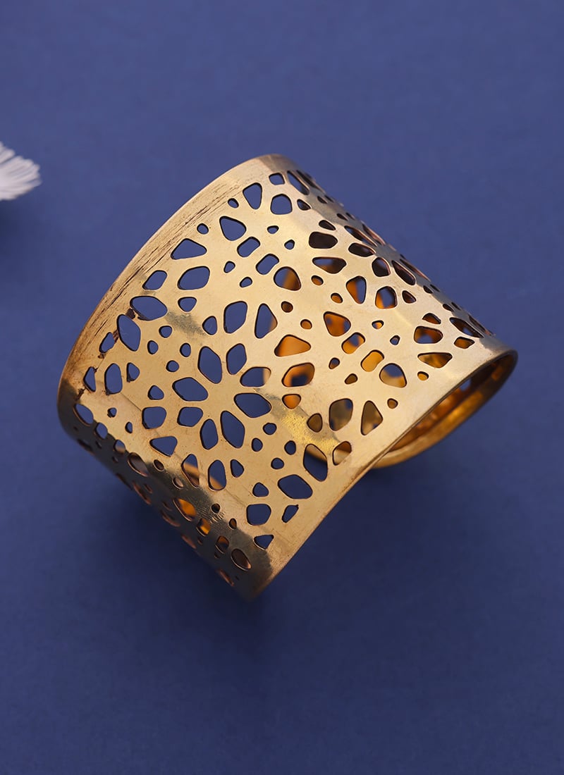 Stunning Hand Jewellery Online Collection -Cbazaar