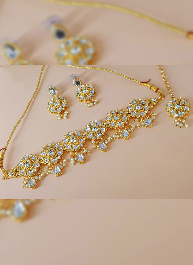 Buy Indian Jewellery For Women Online | Cbazaar