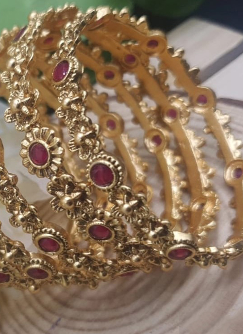 Elegant Bangles Explore Our Stunning Collection Online