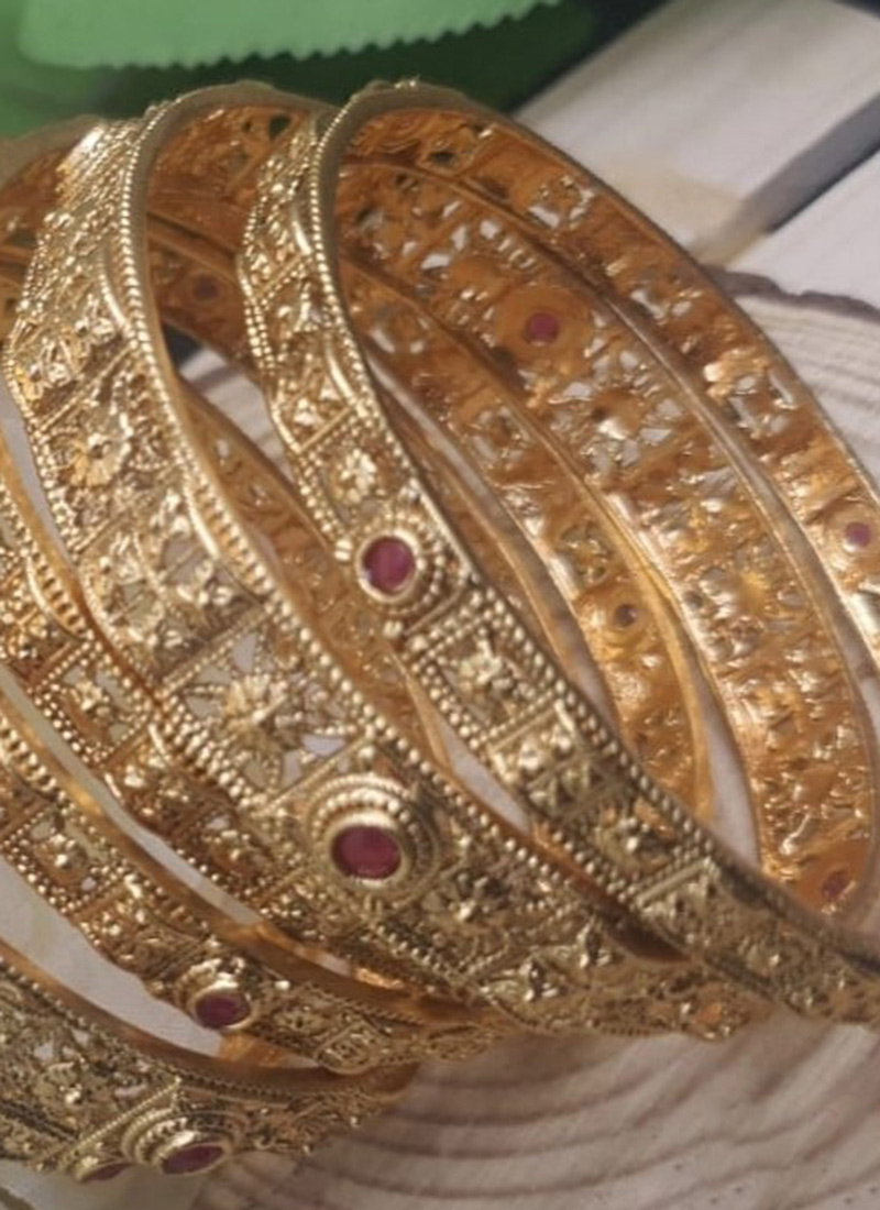 Elegant Bangles Explore Our Stunning Collection Online