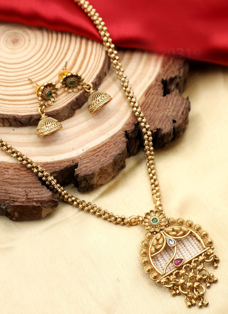 Shop Latest Designer Pendant Sets Online Collection at Cbazaar