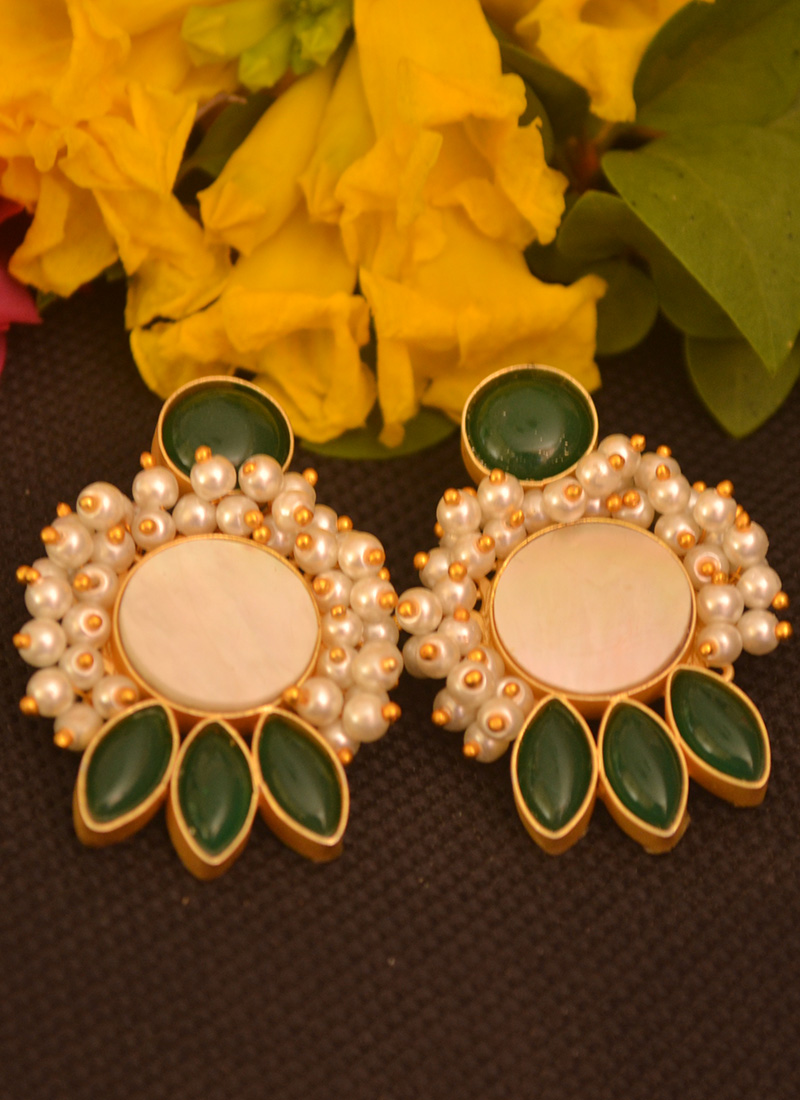 Studs for Women - buy Studs from in Jewellery collection online