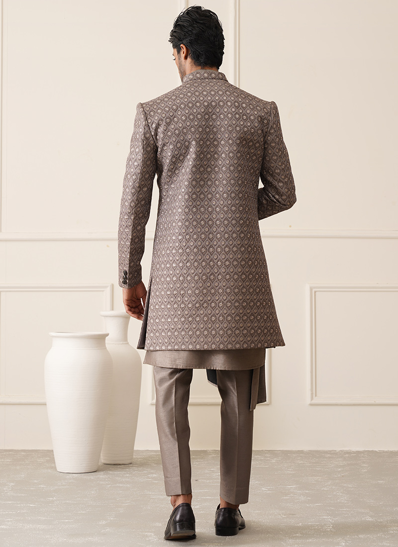 Buy Indian Wedding Dresses Online | Designer Indian Wedding Outfits