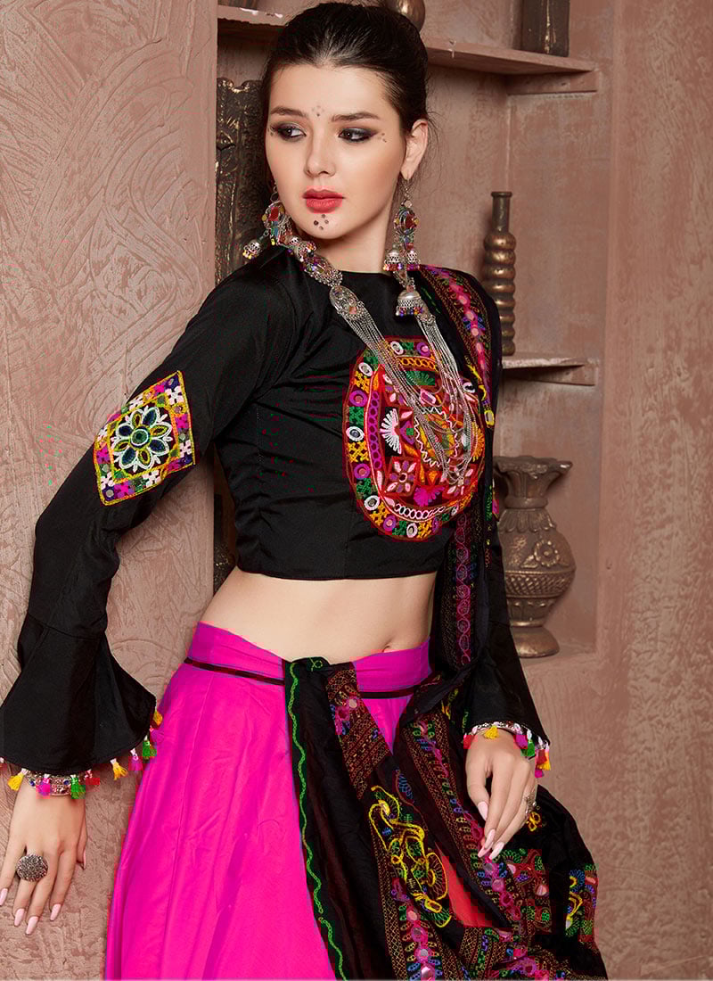 Buy Latest Navratri Chaniya Choli Online Collection -Cbazaar