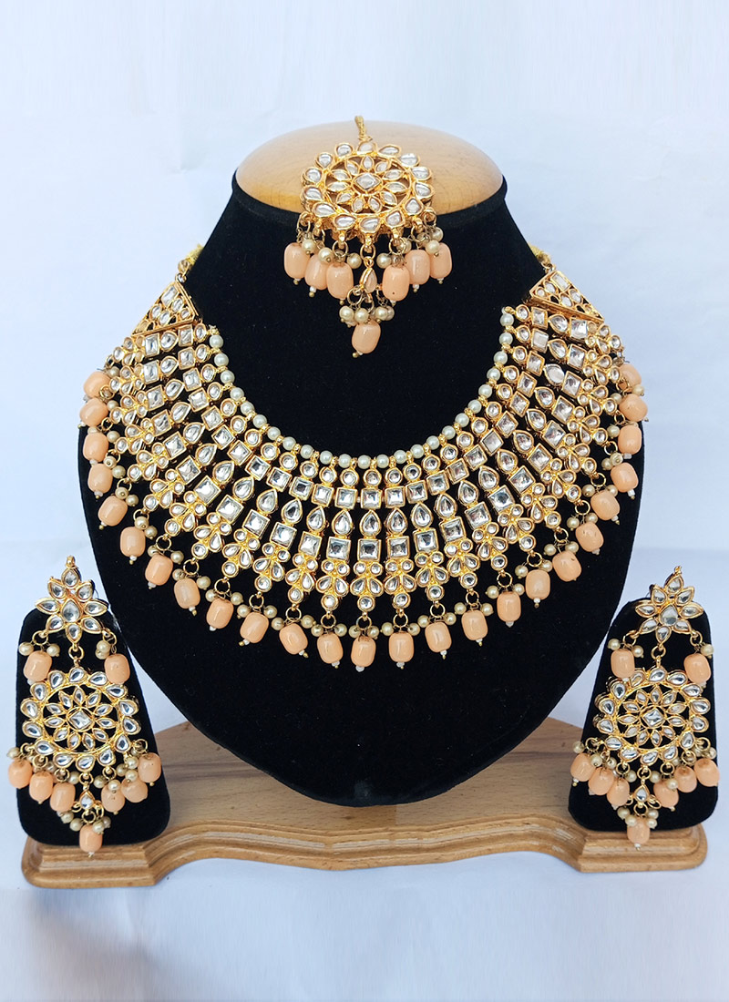Necklace Set : Shop Exquisite Necklace Designs For Women -Cbazaar