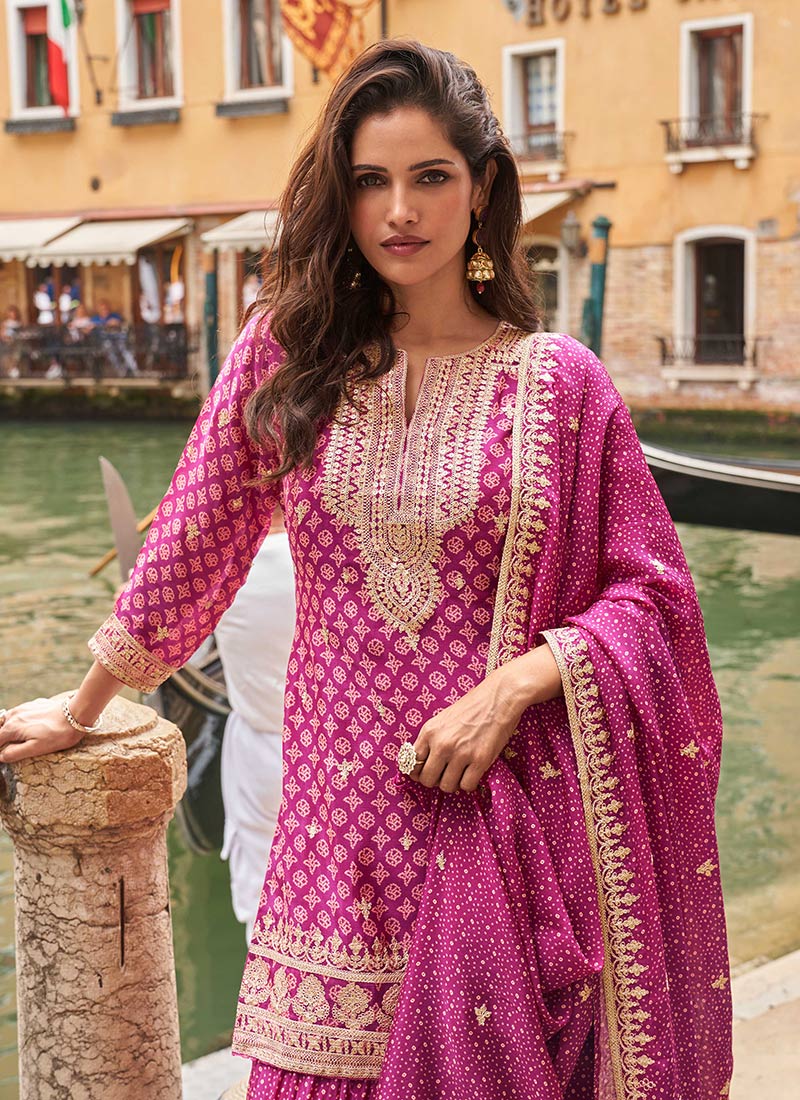 Buy Latest Designer's Diwali Outfits Online | Diwali Indian Dresses - 2025