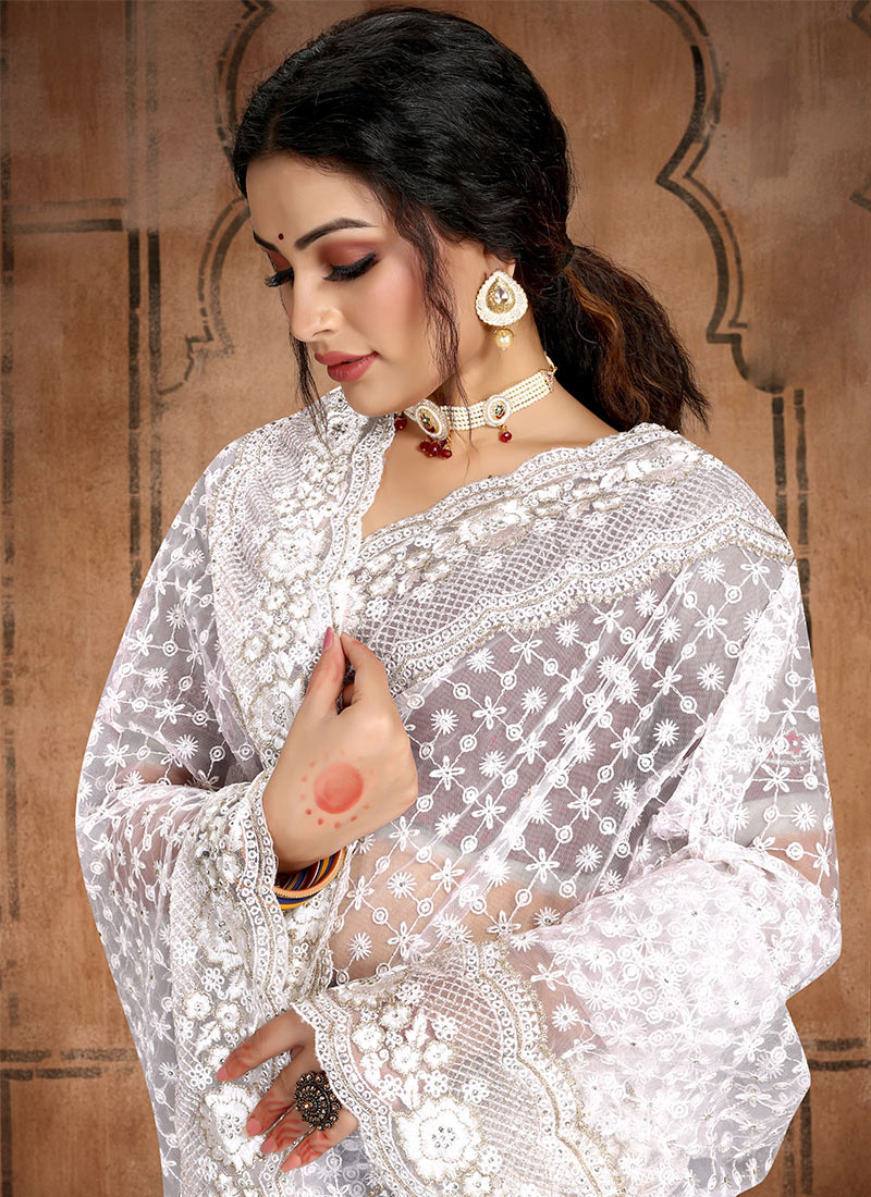 White Sarees: Buy Latest White Sarees Online Shopping - Cbazaar
