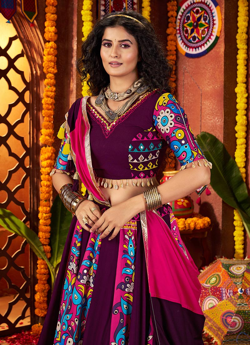 Shop Latest Navratri Chaniya Choli Online In United Kingdom