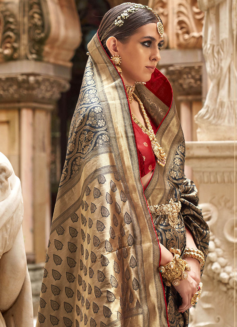Black Sarees: Latest Black Sarees Designs For Women