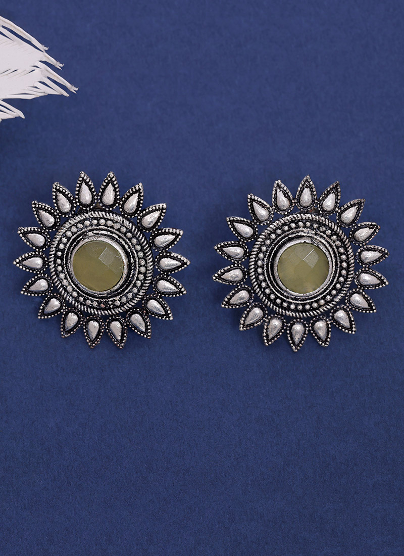 Shop Trendy Stud Earrings Collection at Cbazaar