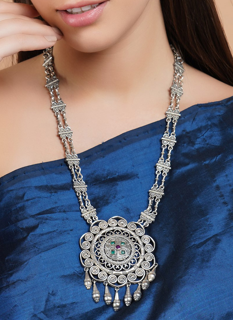 Shop Latest Designer Pendant Sets Online Collection at Cbazaar