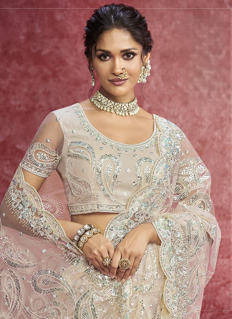 Buy Latest Ethnic & Traditional Saree Online Collection In United Kingdom